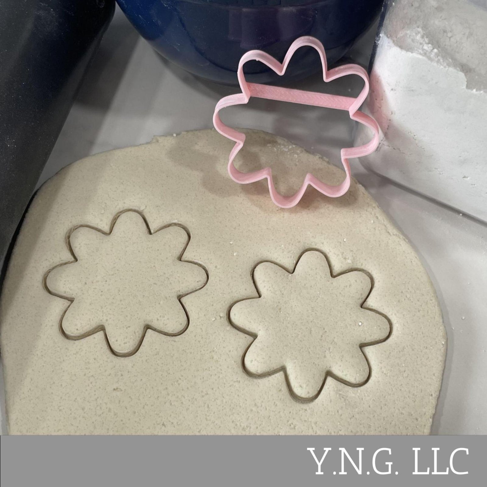 Daisy Flower Outline Cookie Cutter Made In USA PR5187 – CookieKutter